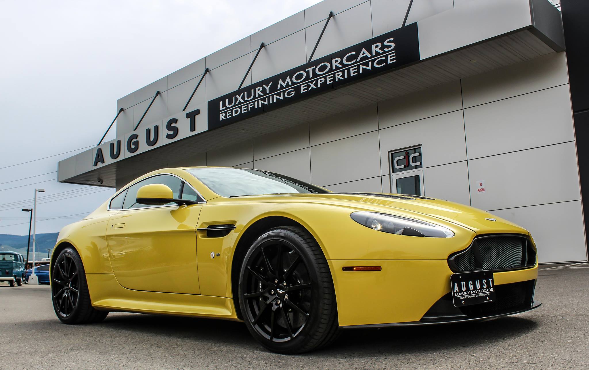 August Luxury Motorcars - Kelowna, BC | Okanagan Local