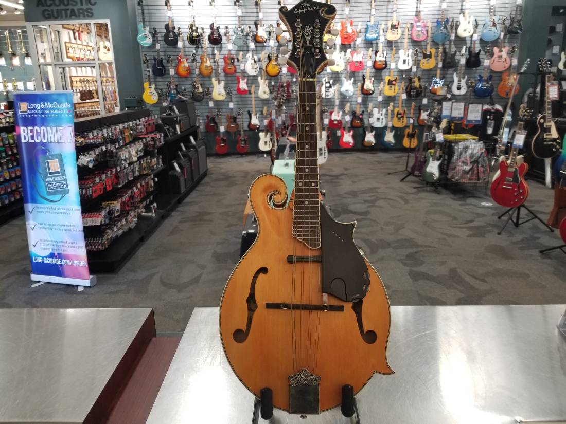 Long & McQuade Musical Instruments - Kamloops, BC | Okanagan Local